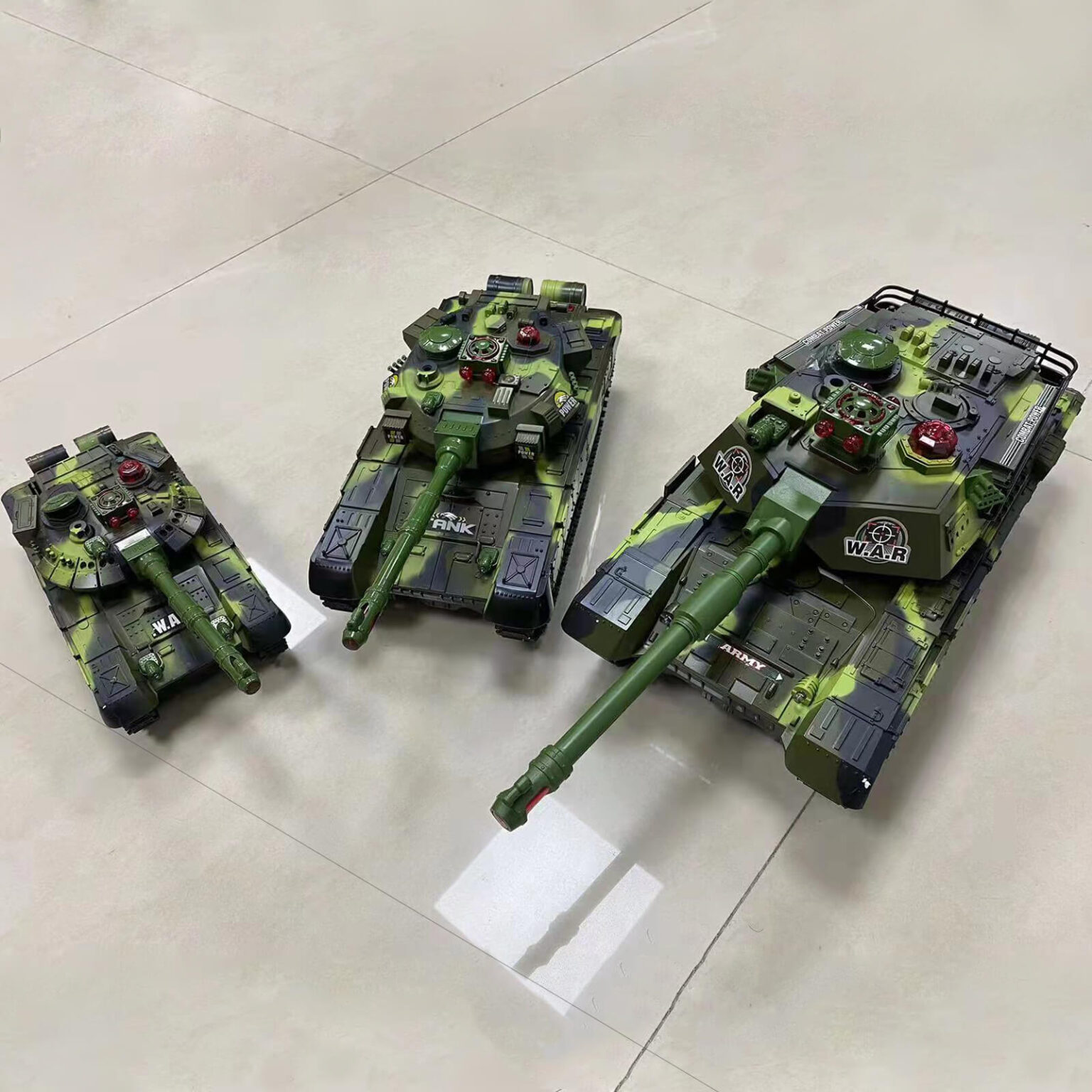 Kids RC Battle Tank Remote Control Army Tank Super Battle Launch Remote ...